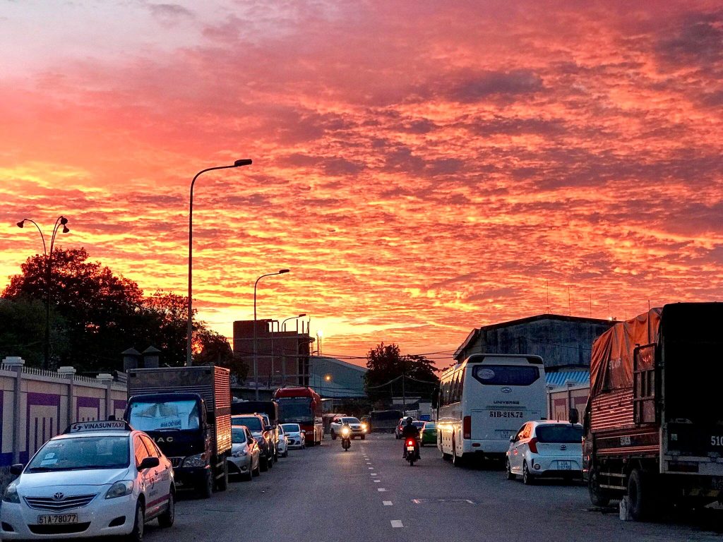 Anh em chia sẻ hình hoàng hôn đê! - Gsm.vn